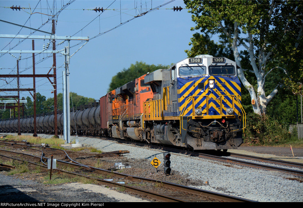 CREX 1308 CSX Train K138 Crude Oil Loads